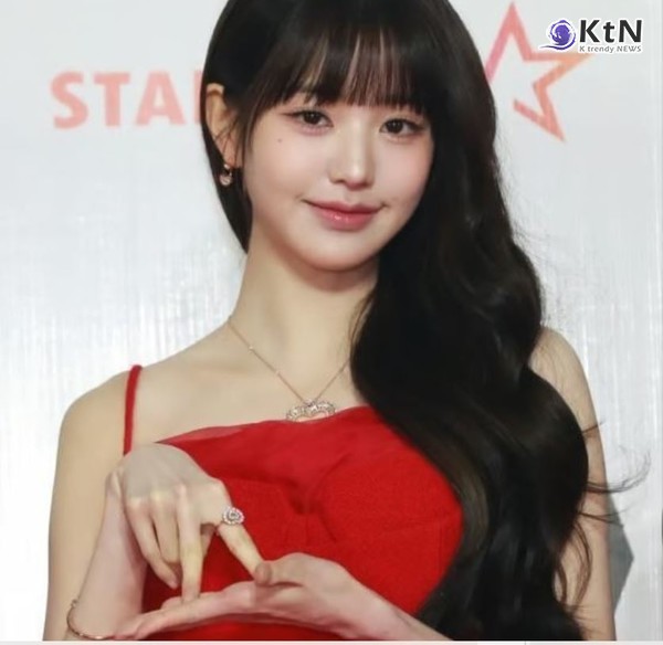 장원영, 3년 연속 KBS 가요대축제 MC…연말 시상식 무대 휩쓴다