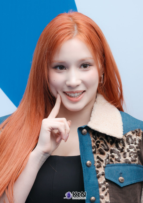 [KtN 포토] 케플러 휴닝바히에 & TXT 휴닝카이, 2025 F/W 서울패션위크 포토월 빛내다! 남매 케미 폭발