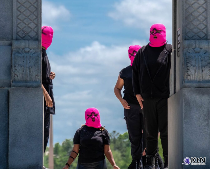 [금지된 예술③] 거리의 펑크에서 세계 미술관으로